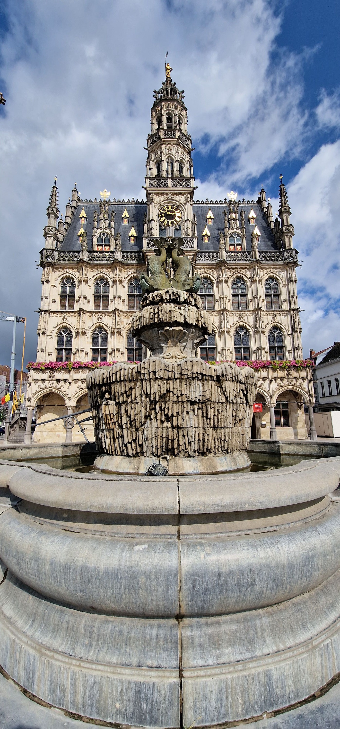 Cioburi – Aura B. Lupu